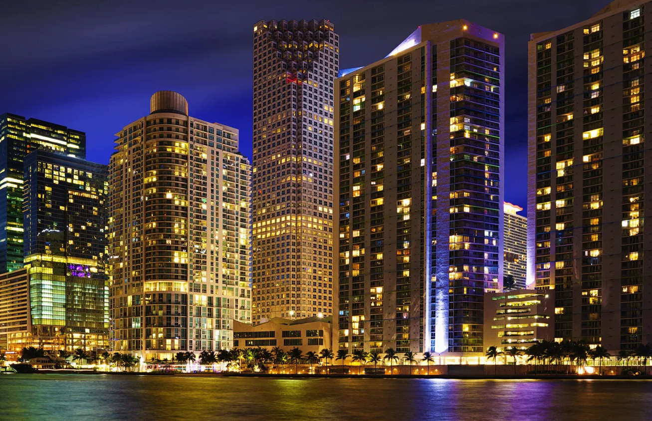 Real Estate Buying and Selling in Fort Lauderdale | First Class Real Estate